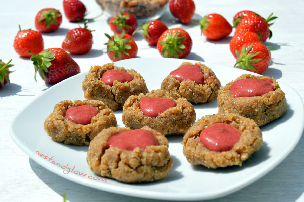 Raw Strawberry Thumbprint Cookies – Nest and Glow