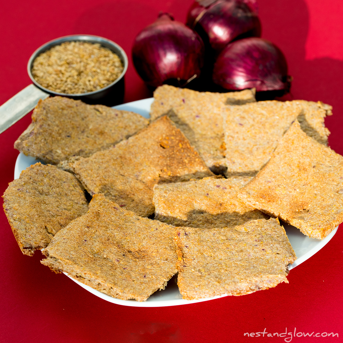 2-Ingredient Onion Flax Bread – Nest and Glow