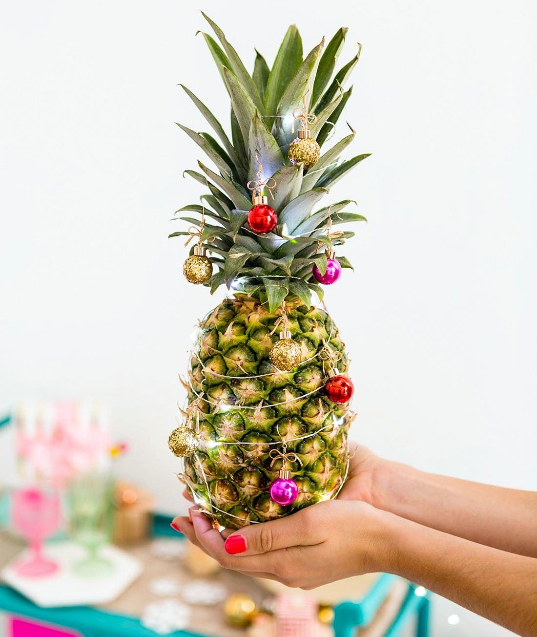 Pineapple Christmas Trees Are the Perfect Zero Waste and Budget ...